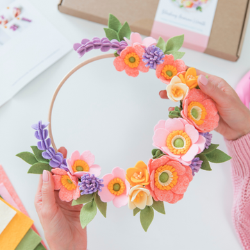 The Handmade Florist - learn how to make felt flowers